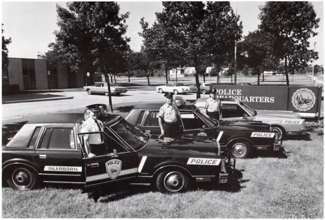 Dearborn, Michigan Police Department - Lincoln & Continental Owners Club