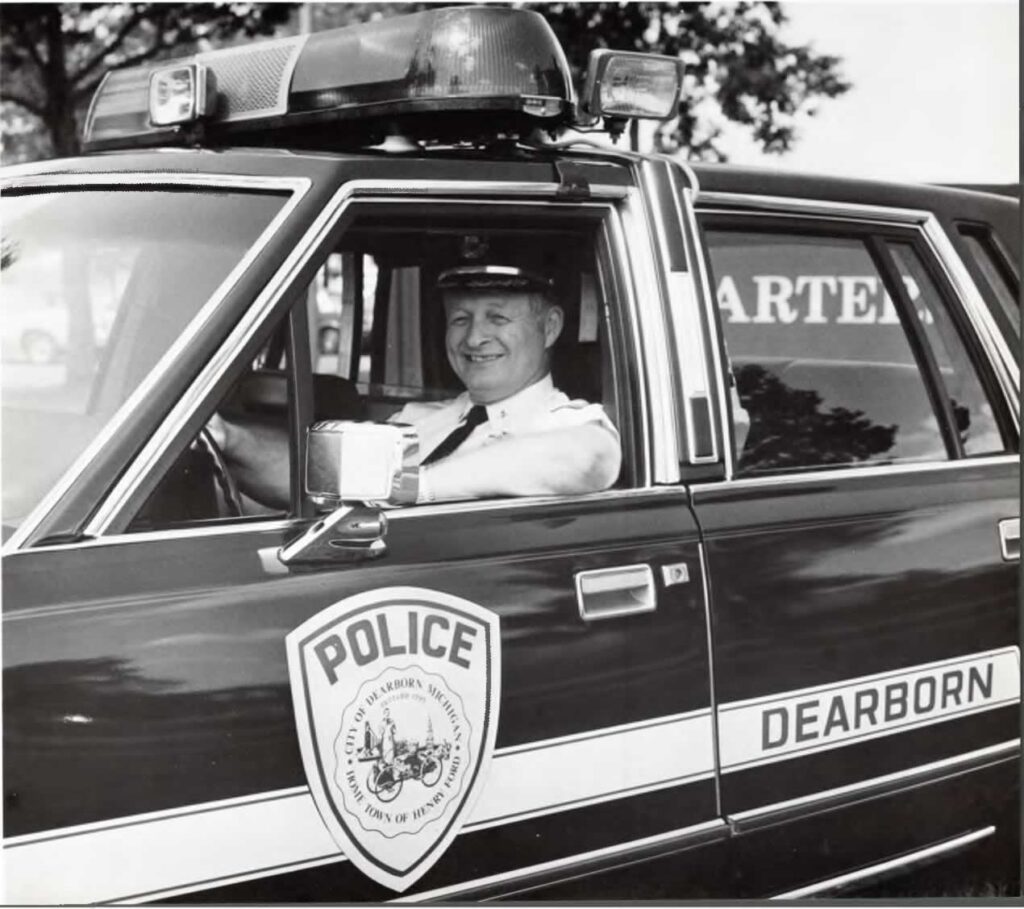 Dearborn, Michigan Police Department - Lincoln & Continental Owners Club